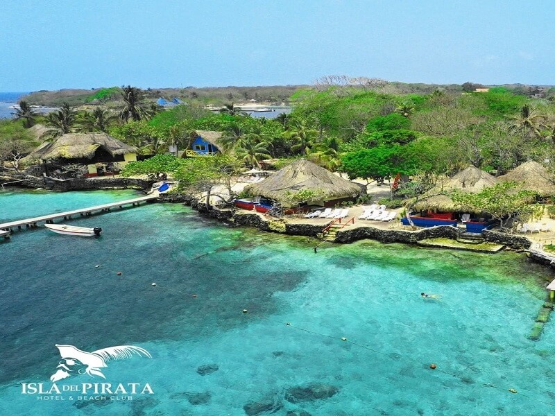 Hotel Isla del Pirata | rodeada de piscinas naturales cristalinas